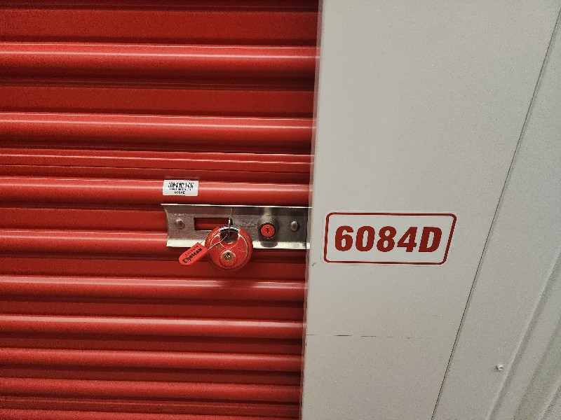 iBid4Storage.com - U Lock Mini Storage Auction - 16692214518563