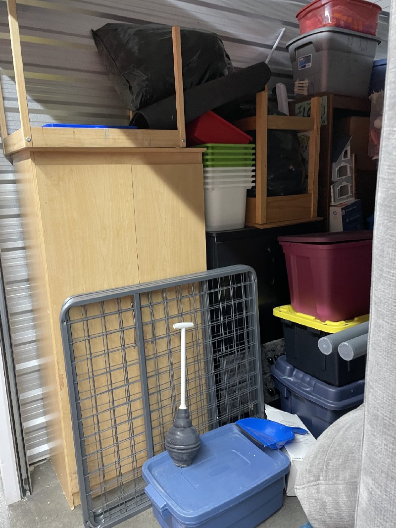 iBid4Storage.com - U-Haul Co. of British Columbia Auction - 17075056582659