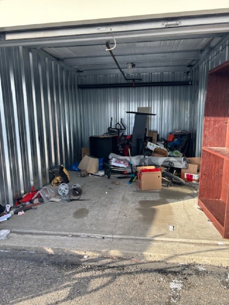 iBid4Storage.com - StorageMart Auction - 17079359058546