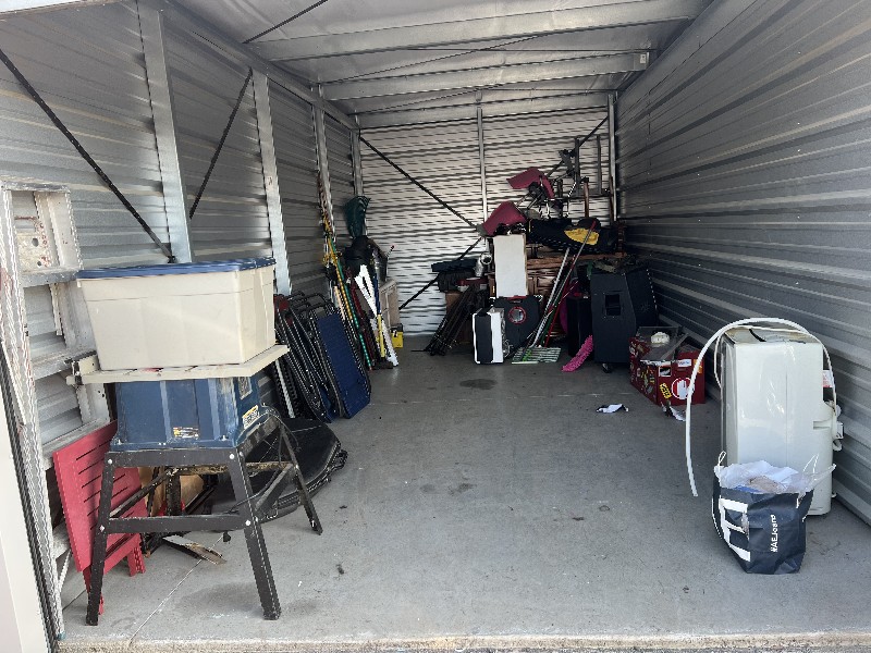 iBid4Storage.com - Rodney Mini Storage Auction - 17087048562597
