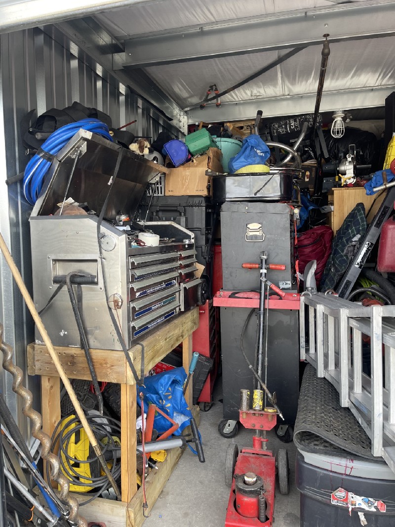 iBid4Storage.com - StorageMart Auction - 17157112005546