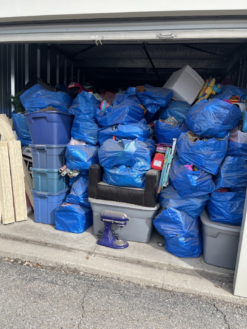 iBid4Storage.com - StorageMart Auction - 17157133909392