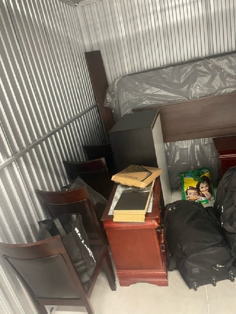 iBid4Storage.com - SmartStop Self Storage Auction - 17158896109197