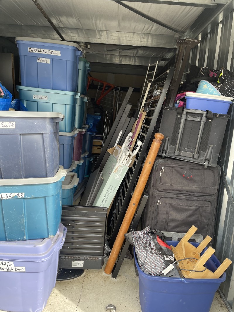 iBid4Storage.com - StorageMart Auction - 17170029224631