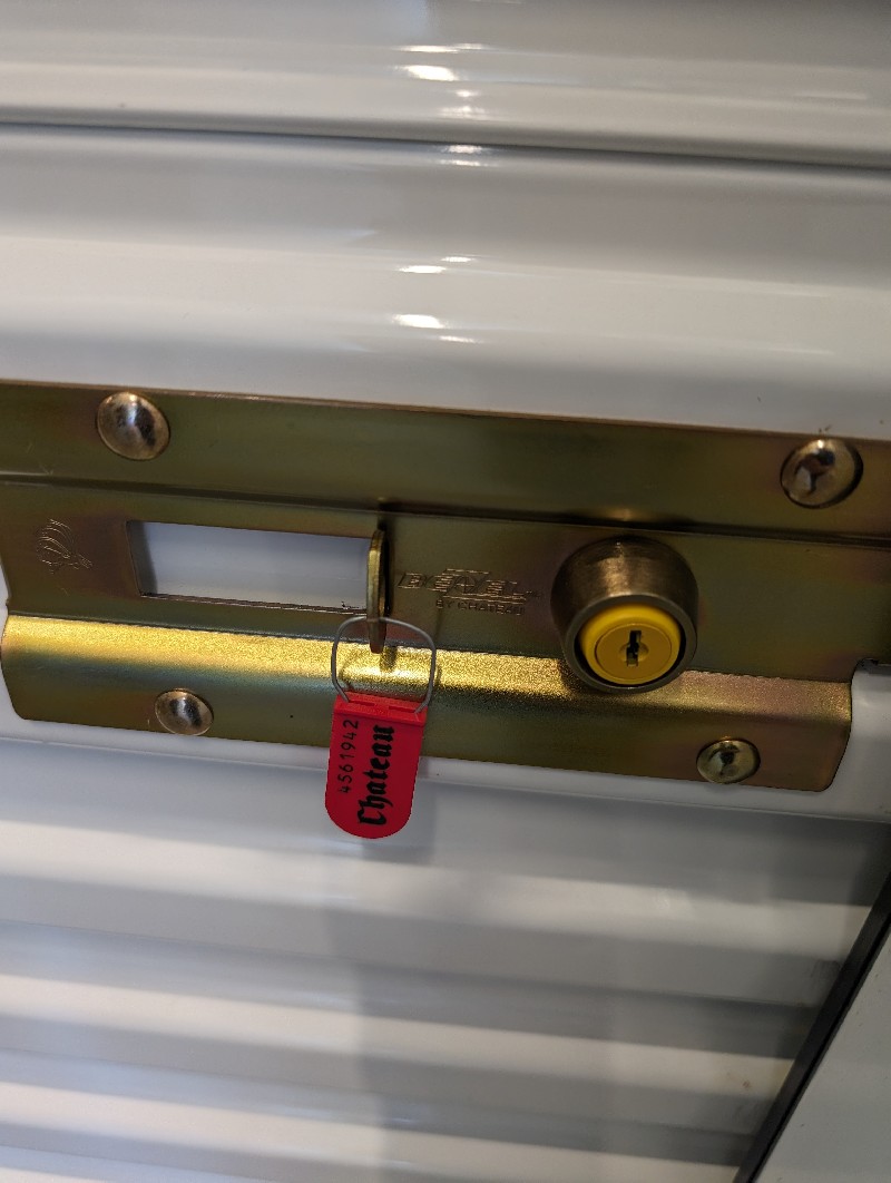 iBid4Storage.com - Pockit Self Storage Auction - 17171176188484