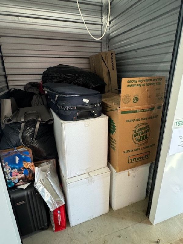 iBid4Storage.com - U Lock Mini Storage Auction - 17179593088816