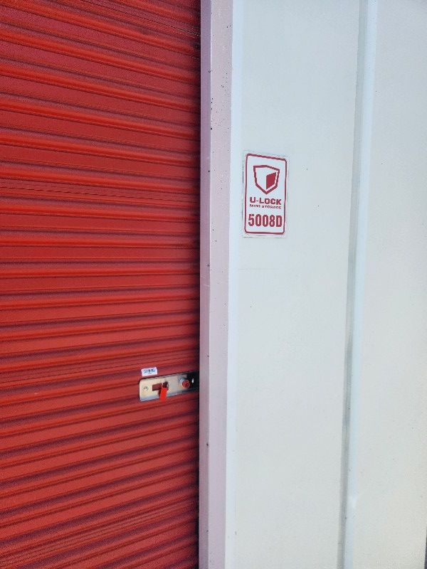 iBid4Storage.com - U Lock Mini Storage Auction - 17208208503646