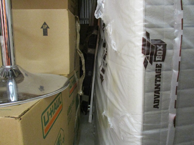 iBid4Storage.com - Public Storage Canada Auction - 17223781388650