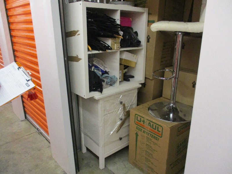 iBid4Storage.com - Public Storage Canada Auction - 17223781388650