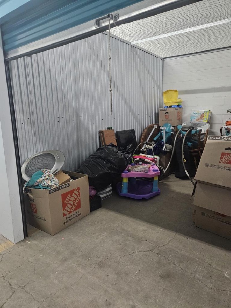 iBid4Storage.com - Advantage Self Storage Auction - 17238175719016
