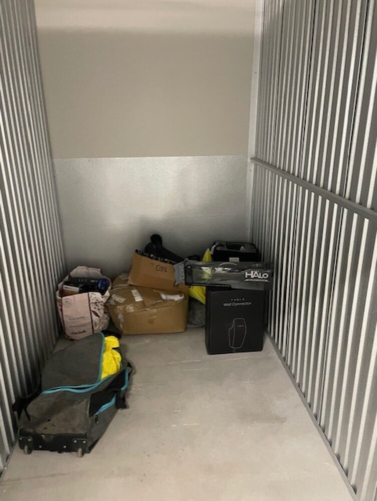 iBid4Storage.com - SmartStop Self Storage Auction - 17375788572326