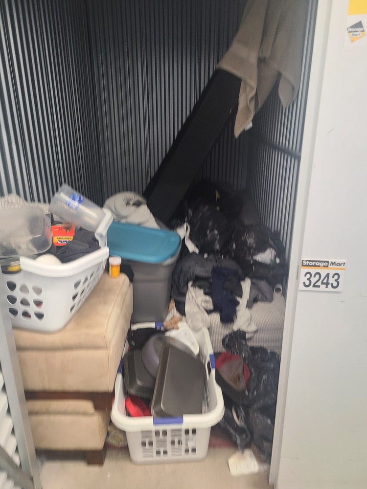 iBid4Storage.com - StorageMart - Todd Baylis Blvd Toronto Auction ...