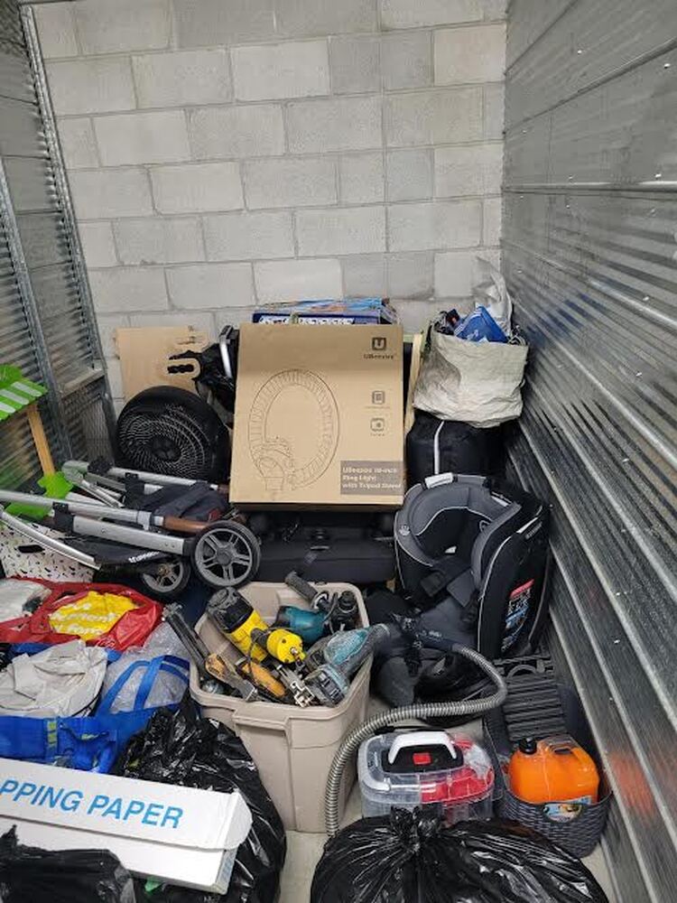 iBid4Storage.com - Dayton Self Storage Auction - 17425634348490