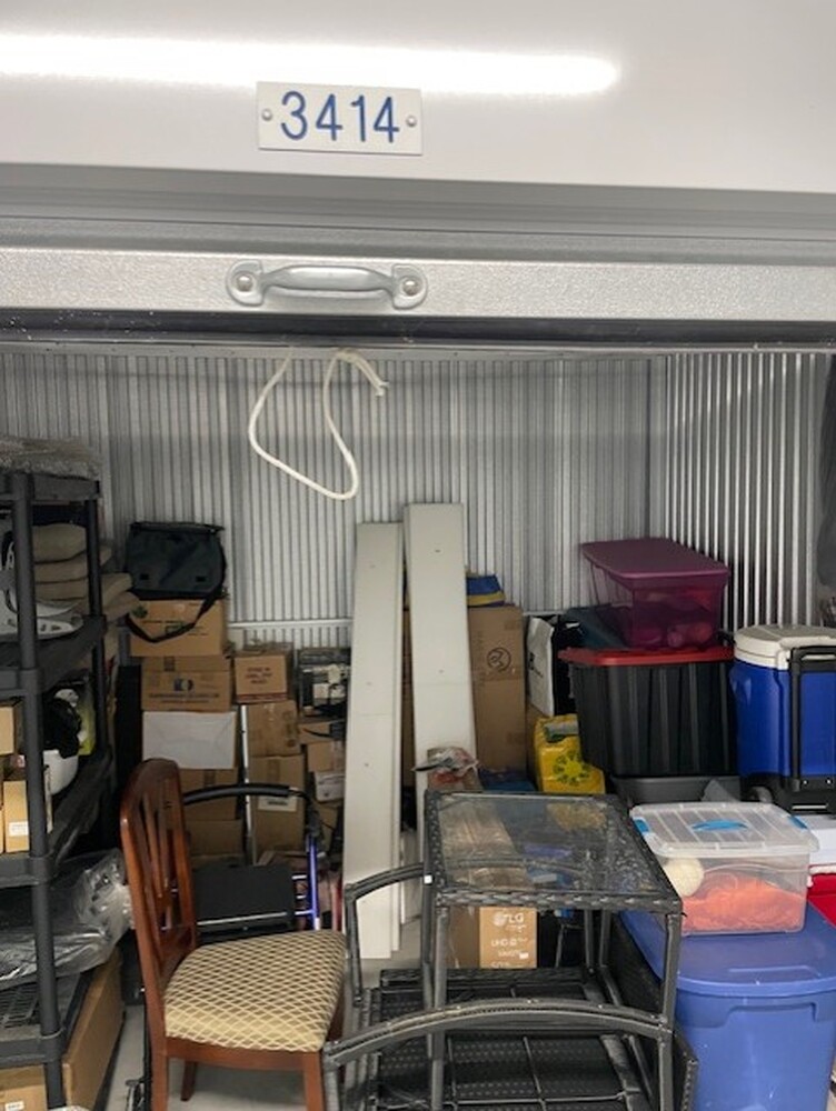 iBid4Storage.com - SmartStop Self Storage Auction - 17478458343105