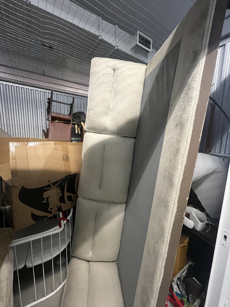 iBid4Storage.com - Montreal Mini-Storage Auction - 17480214691778