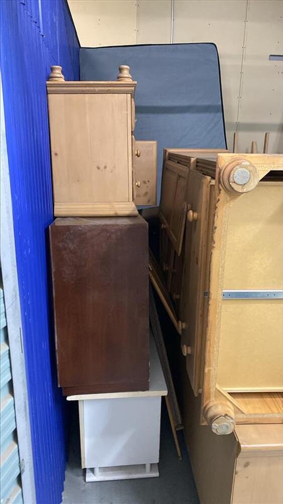 iBid4Storage.com - Montreal Mini-Storage Auction - 17508712224986
