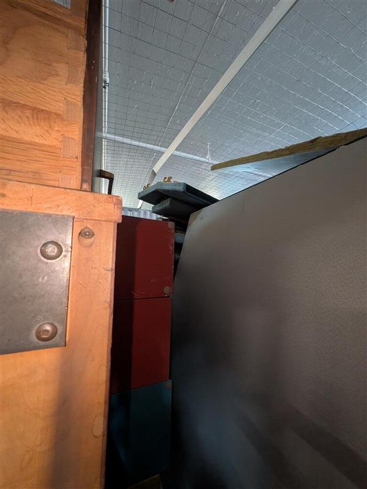 iBid4Storage.com - Montreal Mini-Storage Auction - 17550912992419