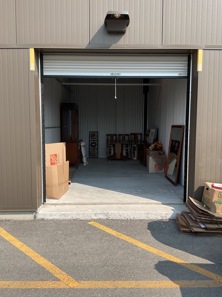 iBid4Storage.com - SmartStop Self Storage Auction - 17551819288384