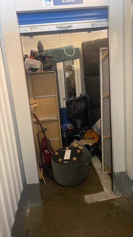 iBid4Storage.com - Montreal Mini-Storage Auction - 17570212009922