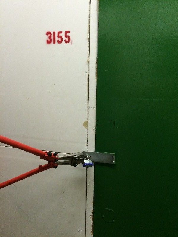 iBid4Storage.com - Affordable Storage Centre Auction - 14504730155867